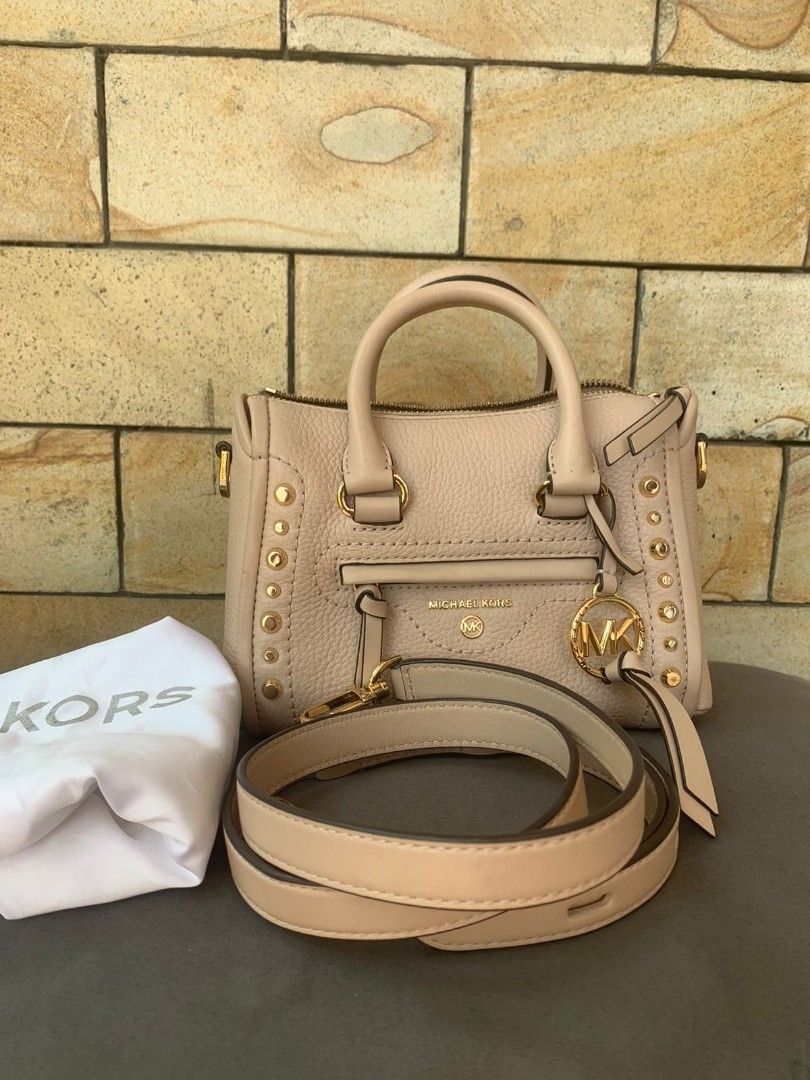 Preloved tas MK carine xs warna nude pink, Barang Mewah, Tas & Dompet di Carousell