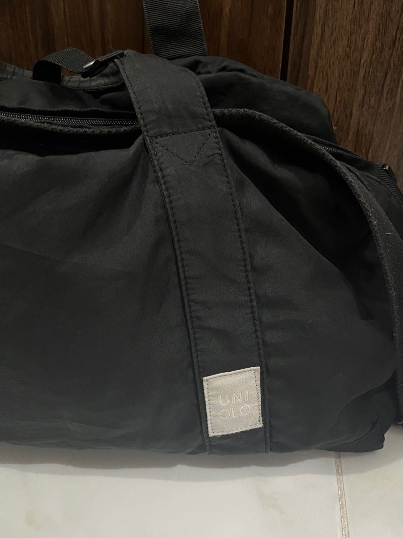 Preloved Uniqlo Small Duffle Bag Travel/Gym, Luxury, Bags & Wallets on ...