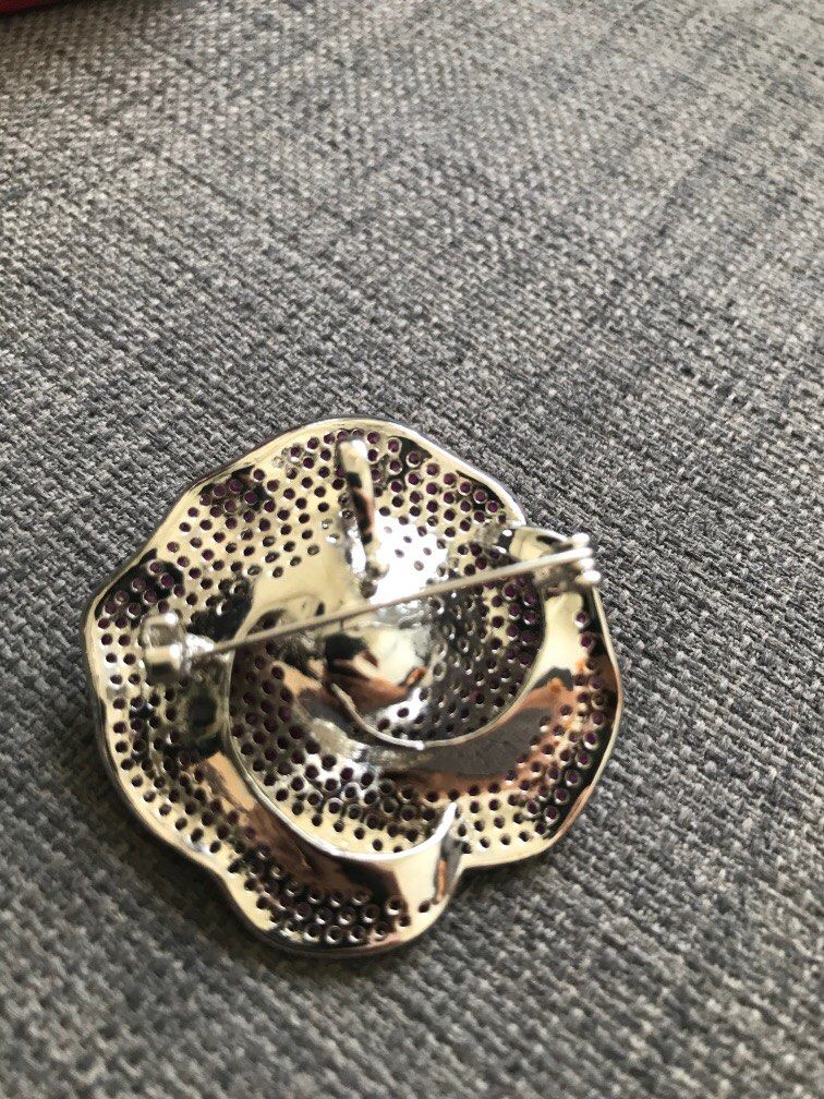 Ruby rose brooch, Women's Fashion, Jewelry & Organisers, Brooches on ...