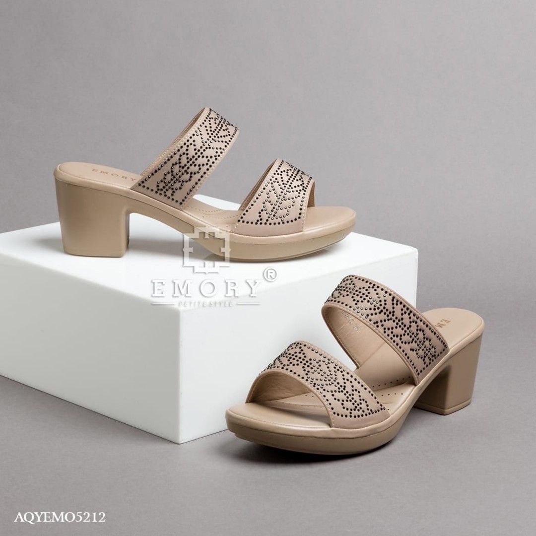 Sepatu emory heels tahu coklat krem, Fesyen Wanita, Sepatu di Carousell