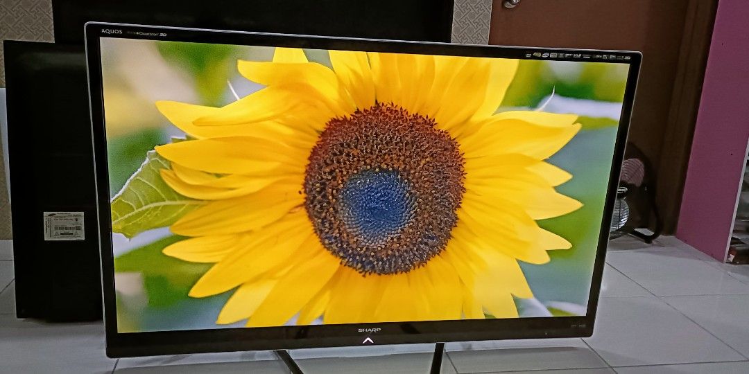 SHARP 52 " AQUOS QUATTRON 3D LED TV + MI STICK ANDROID, TV & Home ...