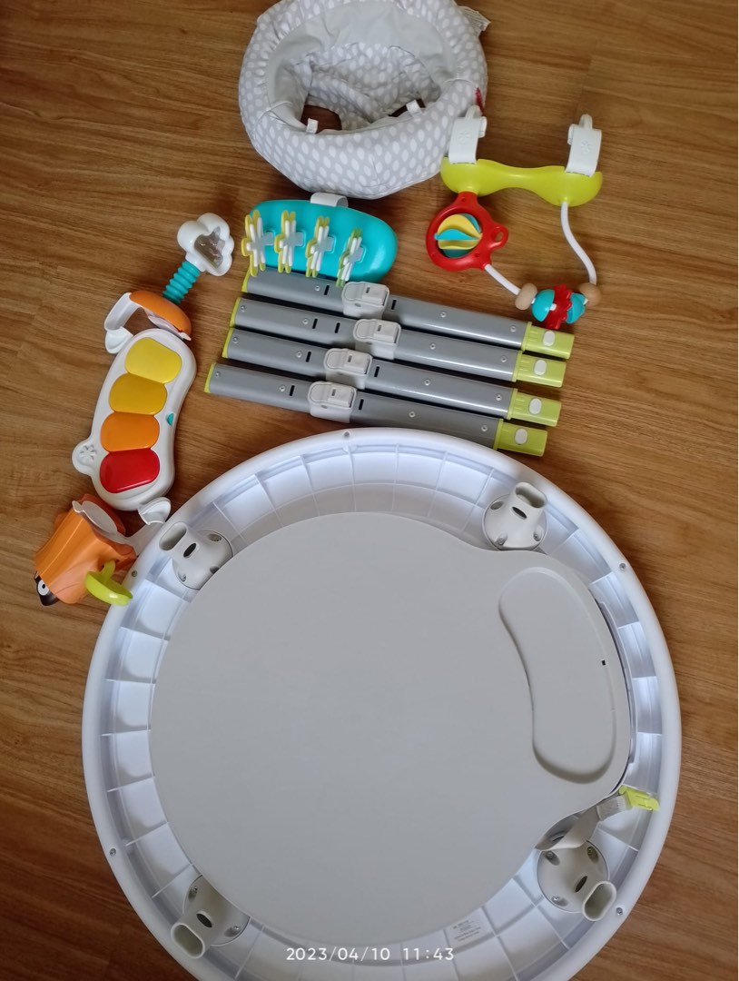 Skip Hop 3 stage active centre, Babies & Kids, Infant Playtime on Carousell