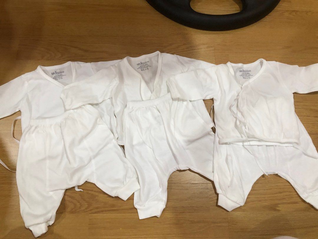 SM Basics Newborn Set, Babies & Kids, Babies & Kids Fashion on Carousell