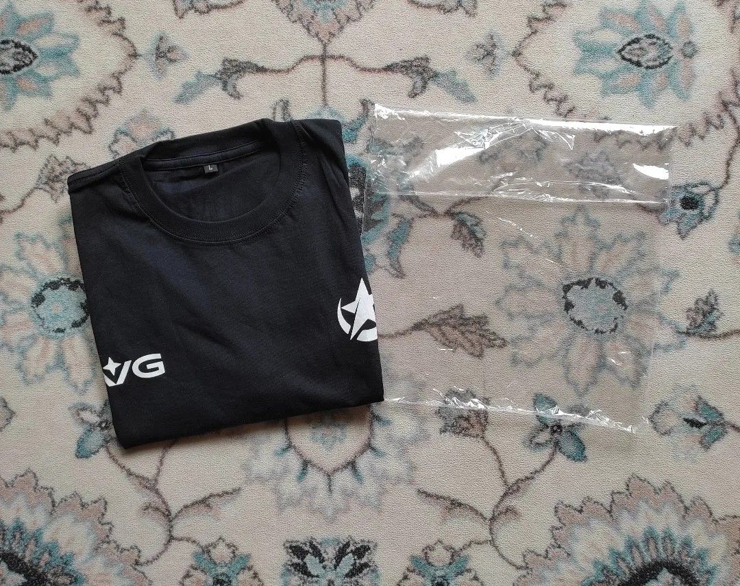 SVG x BULAN BINTANG LOGO TEE, Men's Fashion, Activewear on Carousell SVG x BULAN BINTANG LOGO TEE, Men's Fashion, Activewear on Carousell