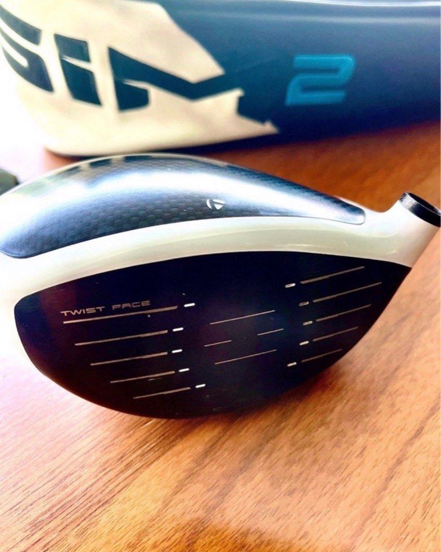 TaylorMade SIM 2 Max + aftermarket Tour AD shaft , Sports Equipment ...