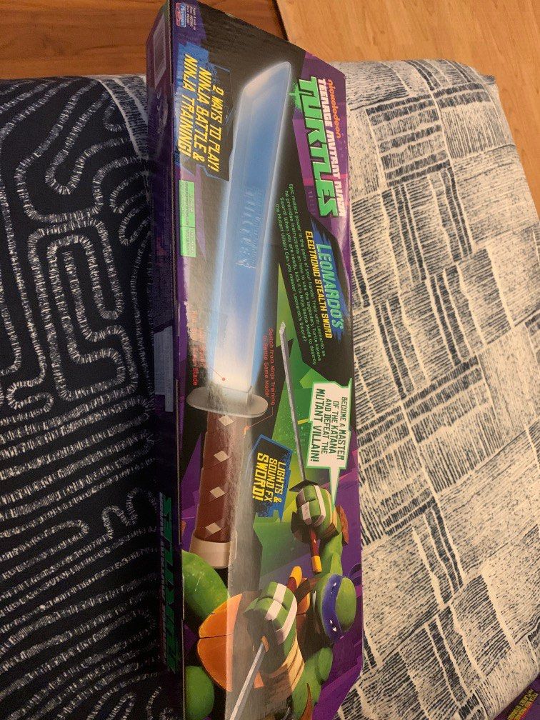 Teenage Mutant Ninja Turtles Leonardos Electronic Stealth Sword ...