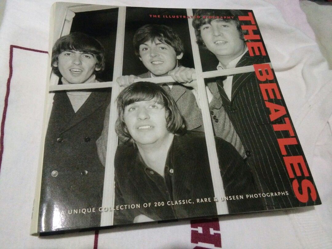 THE BEATLES - THE ILLUSTRATED BIOGRAPHY BOOK, Hobbies & Toys, Books ...