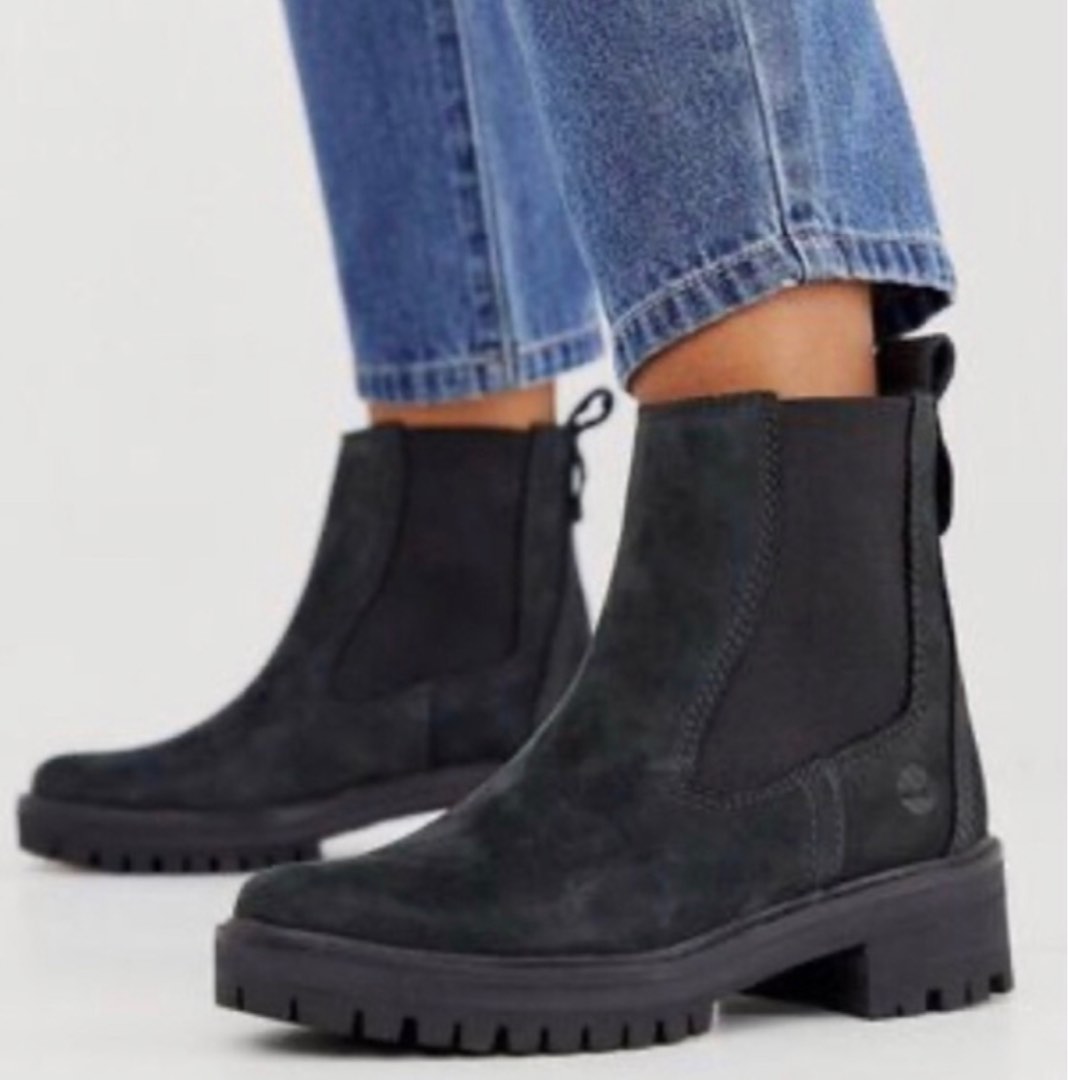 Timberland Lightweight Courmayeur Valley women Chelsea Boots in Black ...