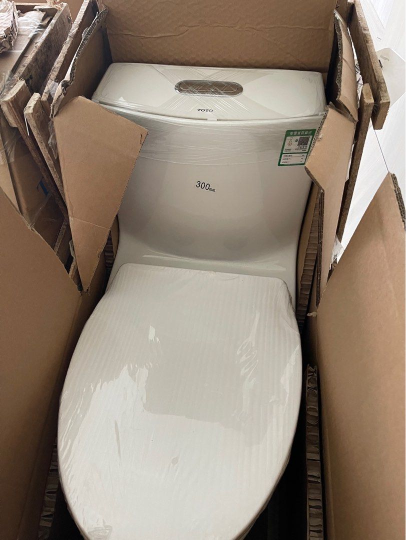 Toto toilet bowl, Furniture & Home Living, Bathroom & Kitchen Fixtures on Carousell
