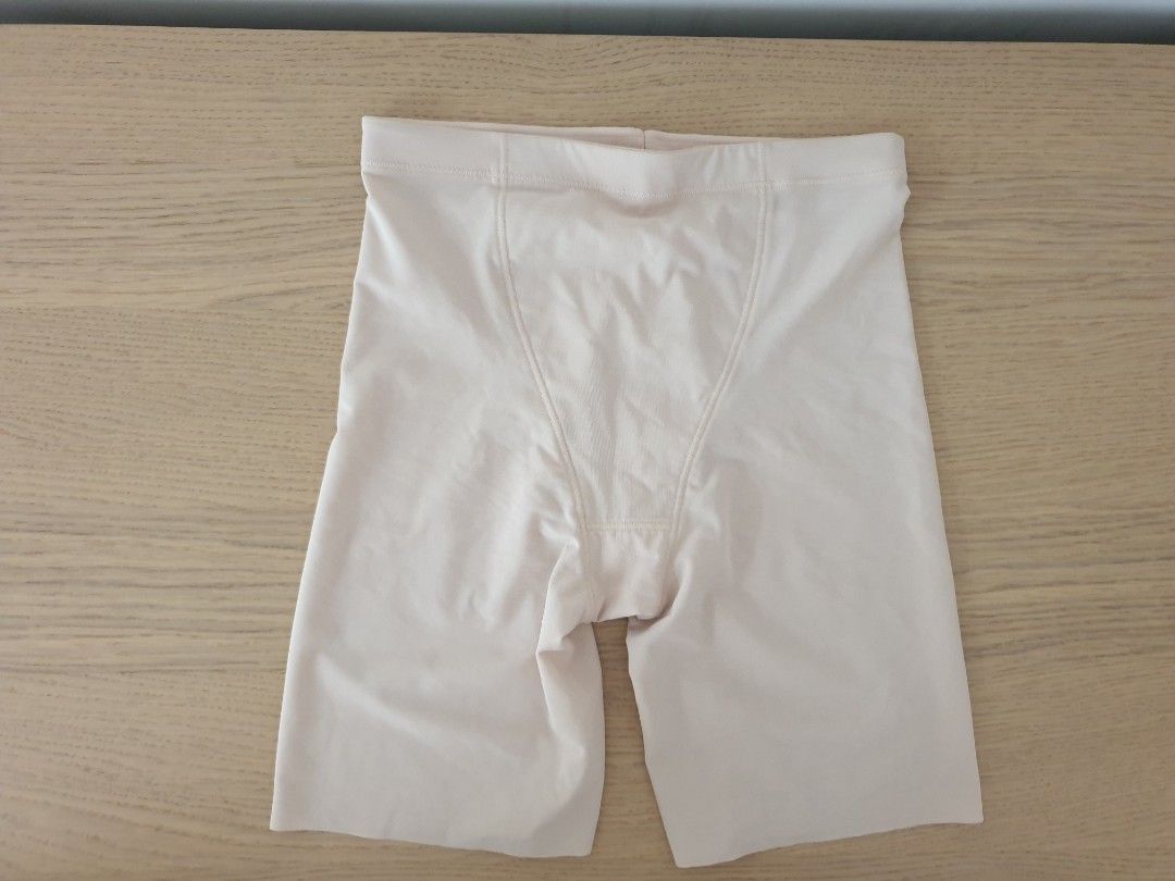 Uniqlo undergarment, Women's Fashion, Undergarments & Loungewear on ...