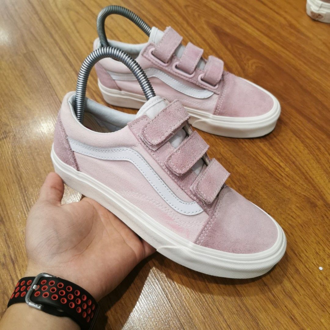 Vans strap old skool, Women's Fashion, Footwear, Sneakers on Carousell