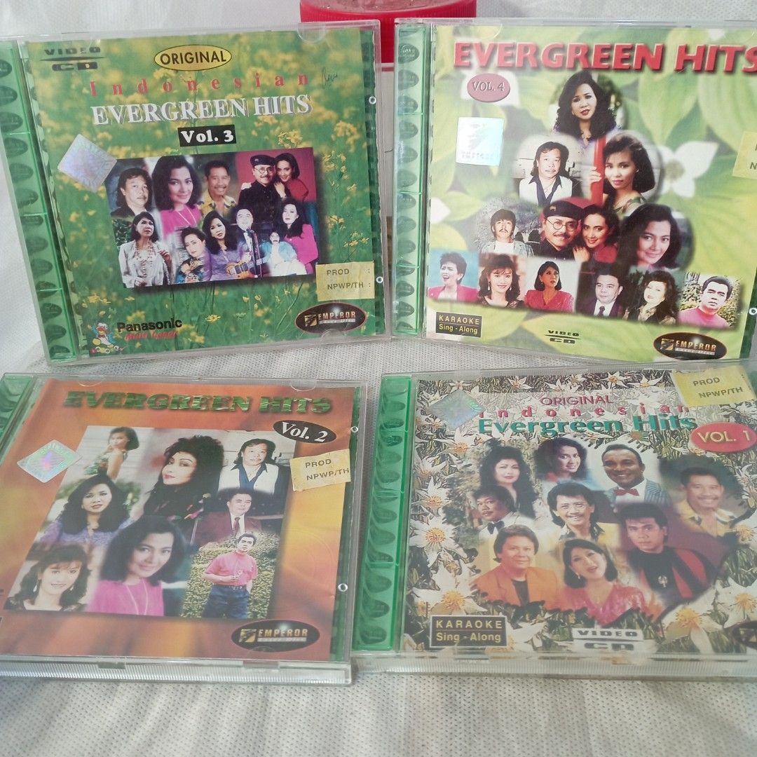 VCD karaoke Evergreen, Musik & Media, CD, DVD & Lainnya di Carousell