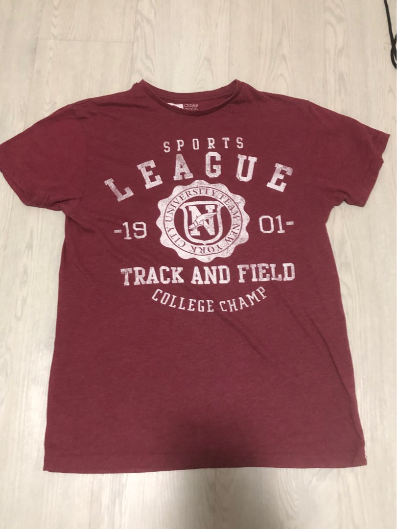 Vintage College T-Shirt, Men's Fashion, Tops & Sets, Tshirts & Polo ...