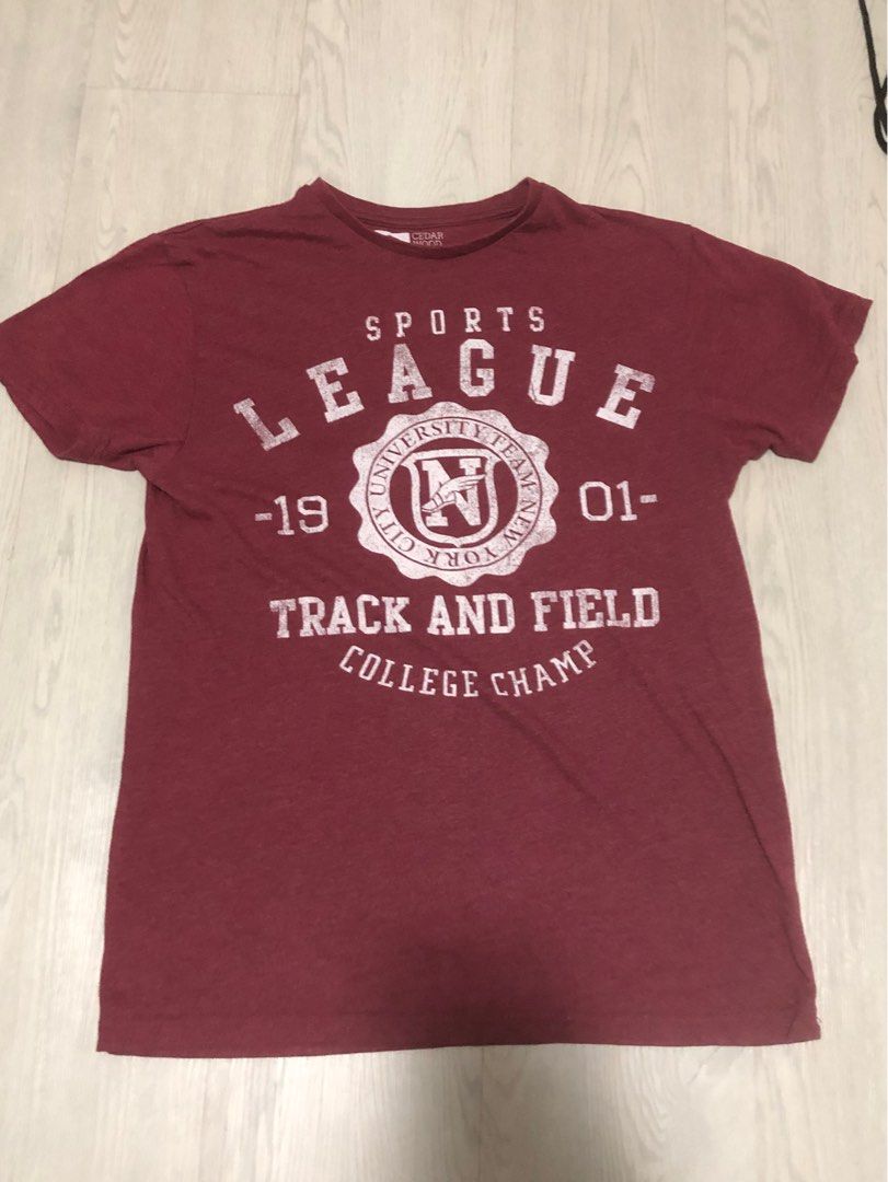 Vintage College T-Shirt, Men's Fashion, Tops & Sets, Tshirts & Polo ...