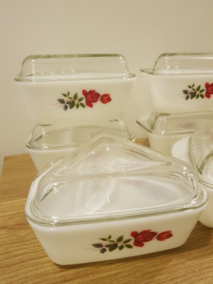 Vintage Pyrex June Rose Triangular Casserole ( RARE), Furniture & Home ...