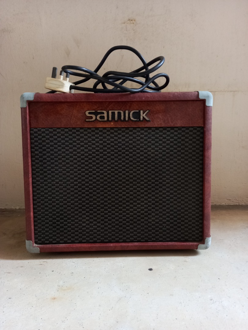 Vintage Samick Guitar Amplifier, Audio, Soundbars, Speakers & Amplifiers on Carousell