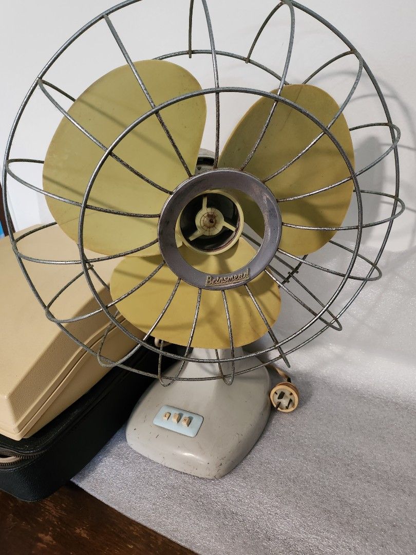 Vintage Table Fan, Hobbies & Toys, Memorabilia & Collectibles, Vintage ...