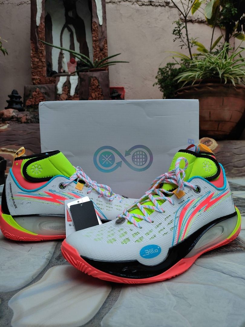 Wade 808 2 Ultra V2, Men's Fashion, Footwear, Sneakers on Carousell