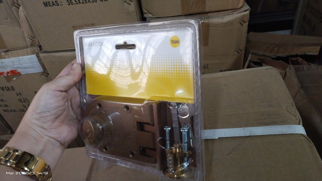 Yale rim locks deadlocks for sliding door V198 1/4GL double cylinder ...