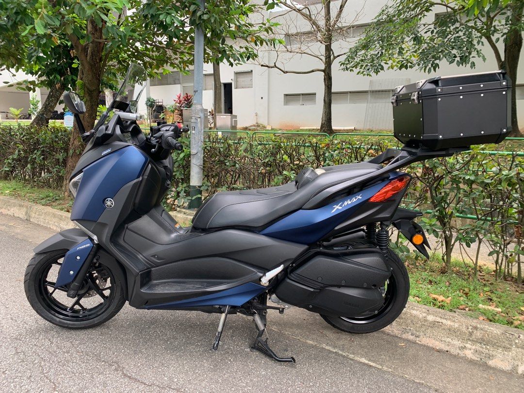 Yamaha Xmax 300-ABS Matte Metallic Blue Color. One Meticulous Owner ...