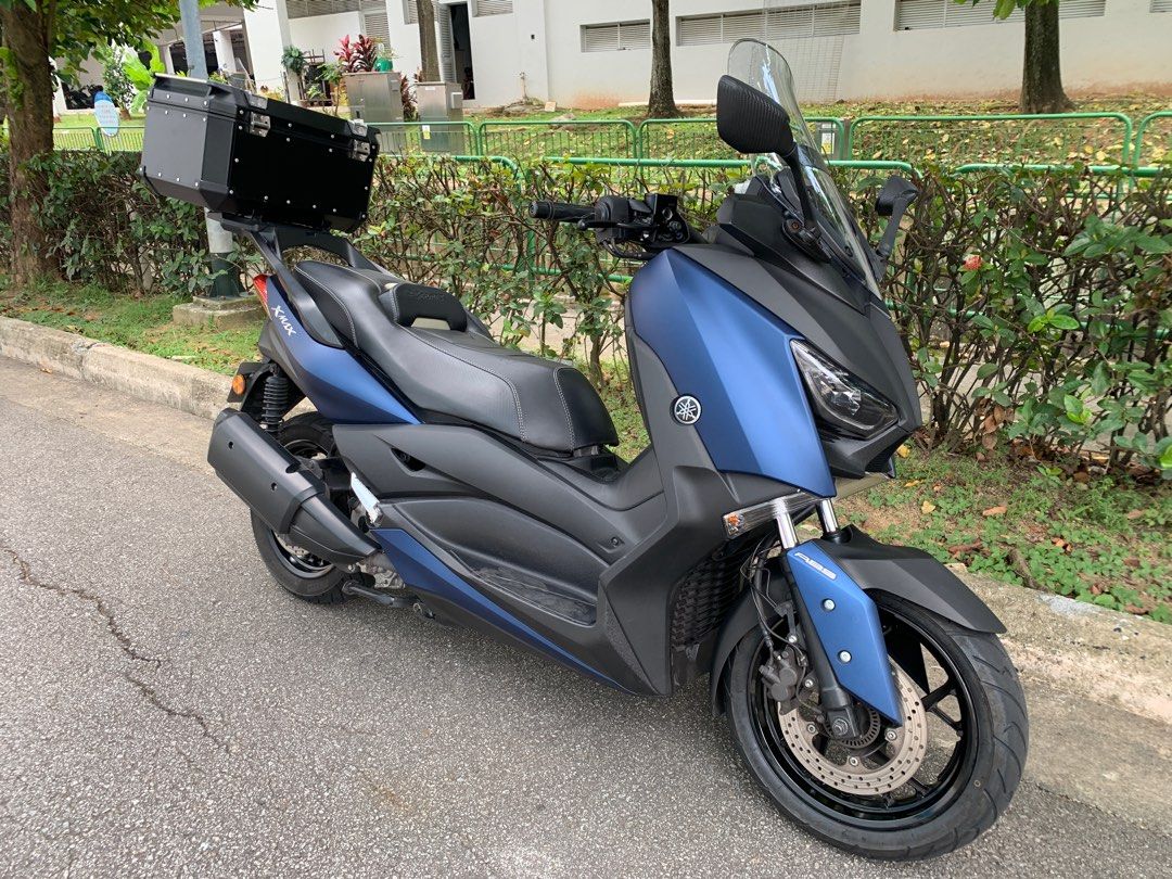 Yamaha Xmax 300-ABS Matte Metallic Blue Color. One Meticulous Owner ...