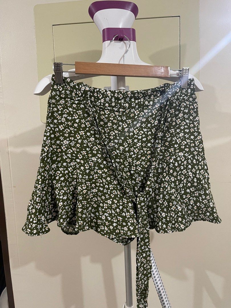 Zara Skort, Women's Fashion, Bottoms, Shorts on Carousell