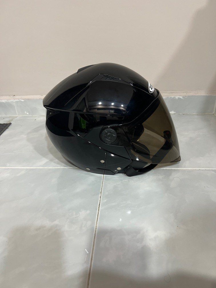 Zeus helmet, Motorcycles, Motorcycle Apparel on Carousell