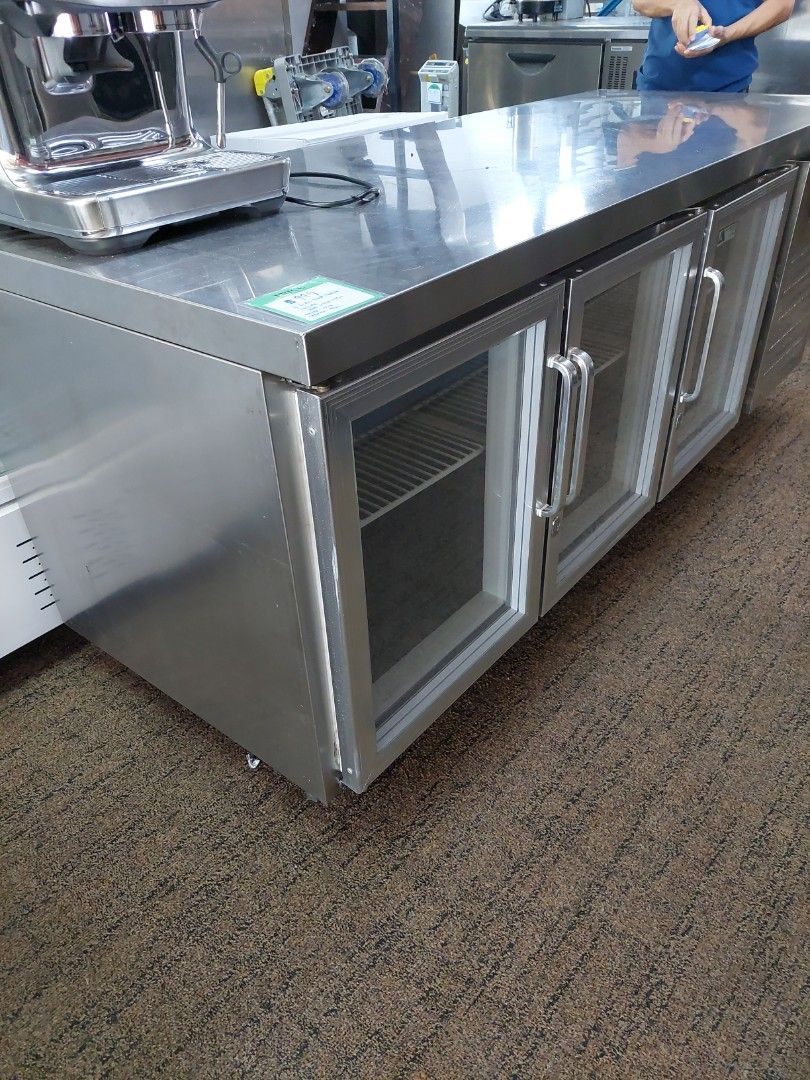 3 Glass Door Counter Chiller, 2000mm x 760mm x 850mmh, Power : 215W ...