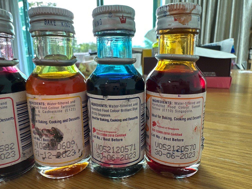 7 x Food colourings, Food & Drinks, Other Food & Drinks on Carousell