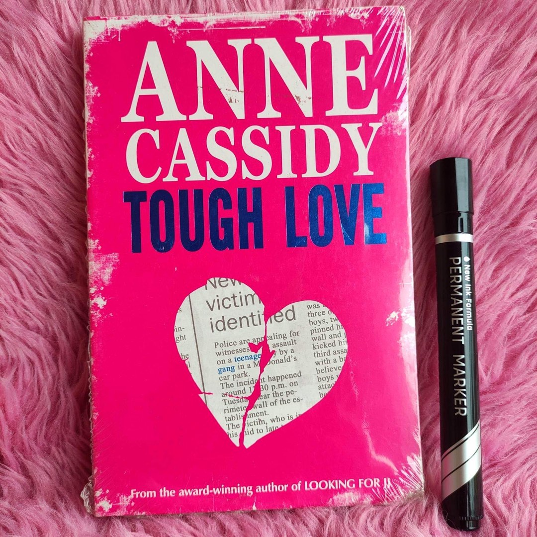 Anne Cassidy Books Tough Love, Hobbies & Toys, Books & Magazines, Children's Books on Carousell