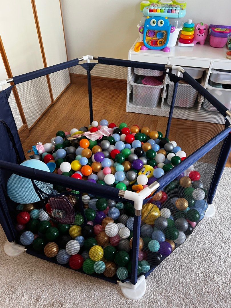 Ball Pit with Balls, Babies & Kids, Infant Playtime on Carousell