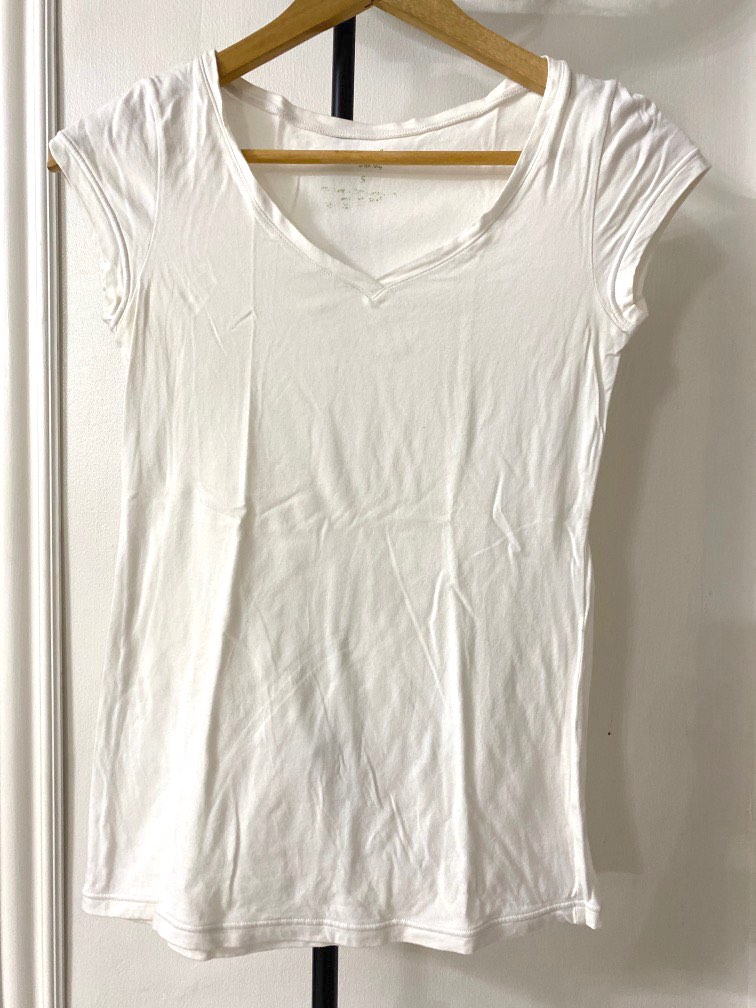 BENCH ENVI WHIT SHIRT, Women's Fashion, Tops, Shirts on Carousell