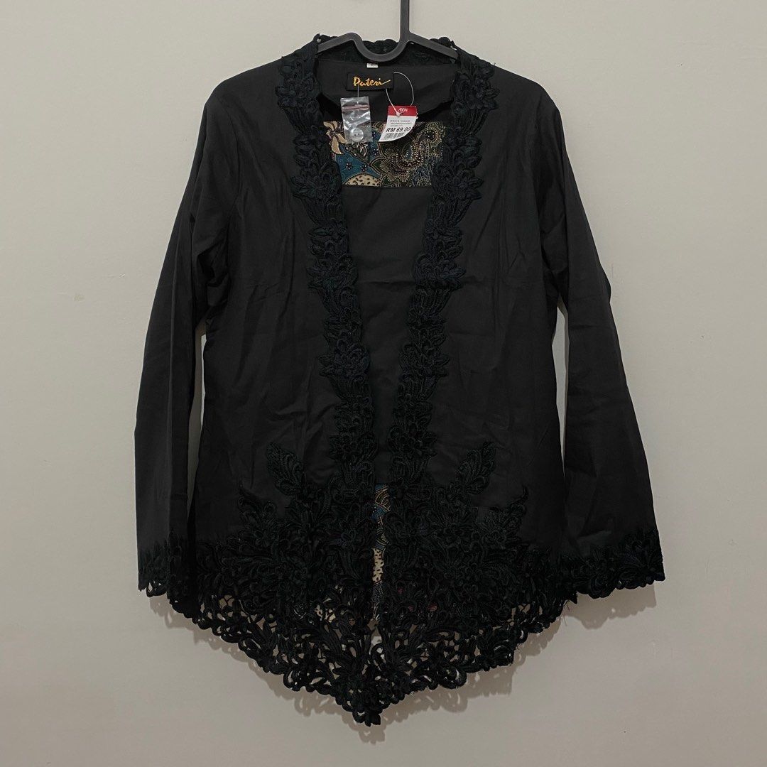 Black Kebaya with Batik Pario Set, Women's Fashion, Muslimah Fashion ...