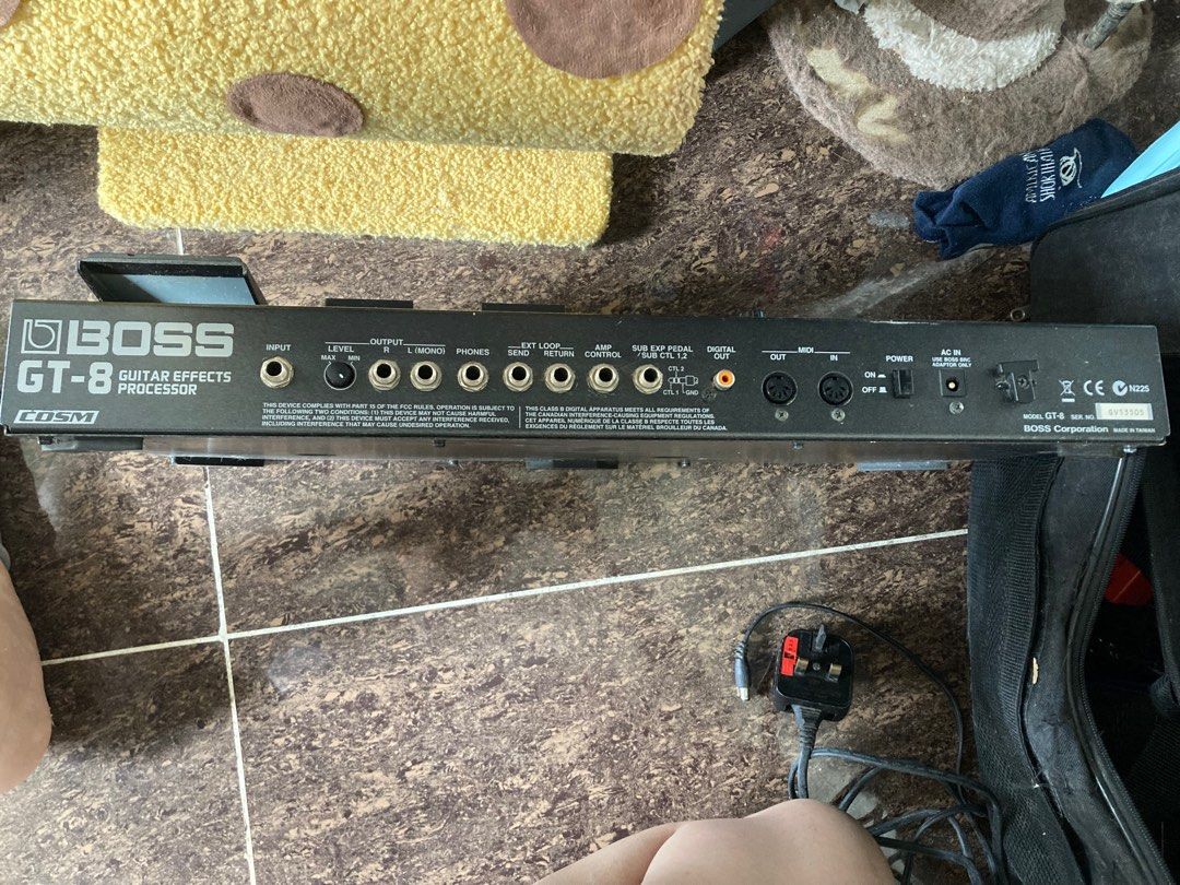 Boss GT8 Muti-Effect with Power Cord and Bag, 興趣及遊戲, 音樂、樂器 & 配件, 樂器 ...
