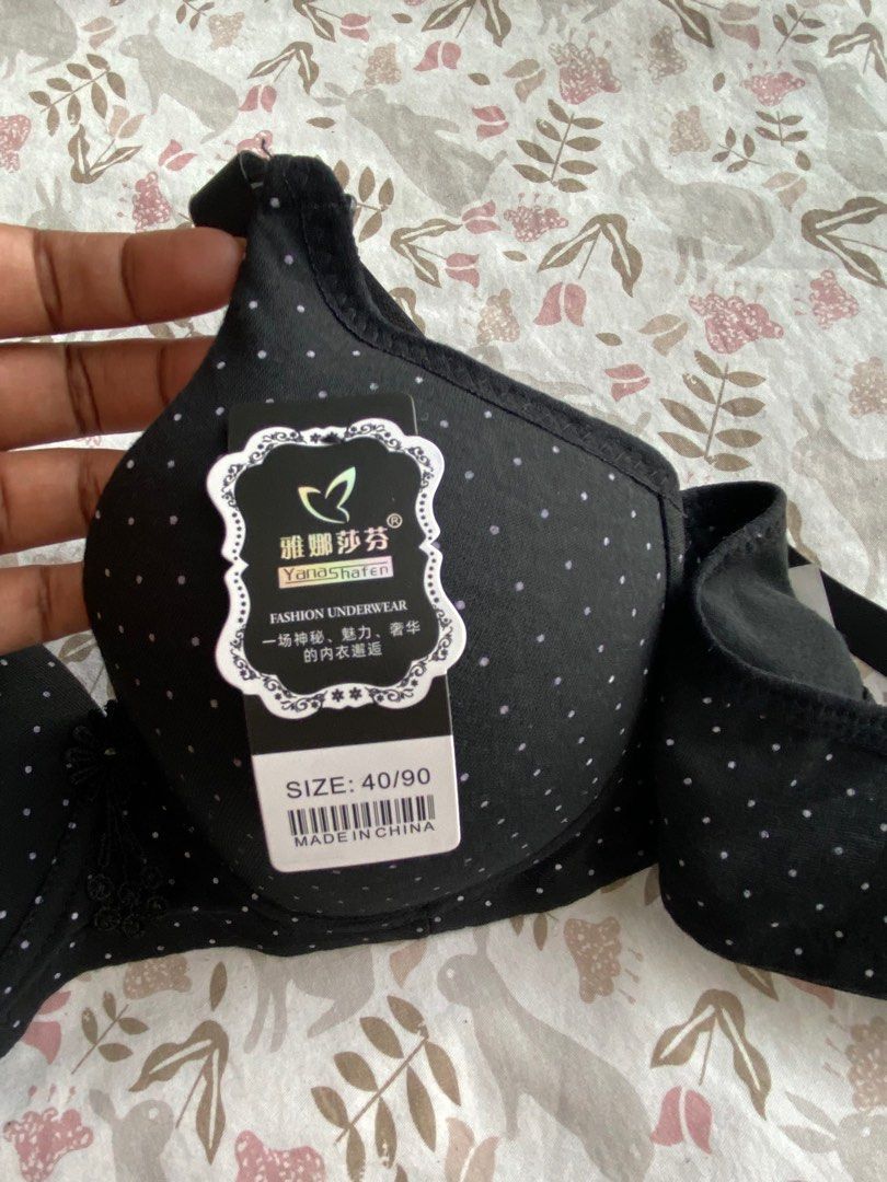 Bras, Women's Fashion, New Undergarments & Loungewear on Carousell
