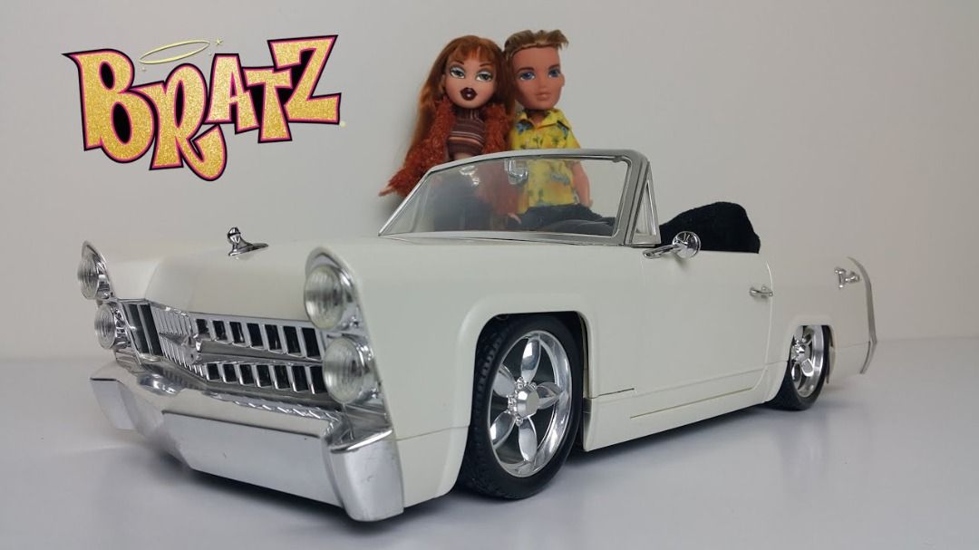 Bratz Vintage Convertible Car (sold), Hobbies & Toys, Toys & Games on ...