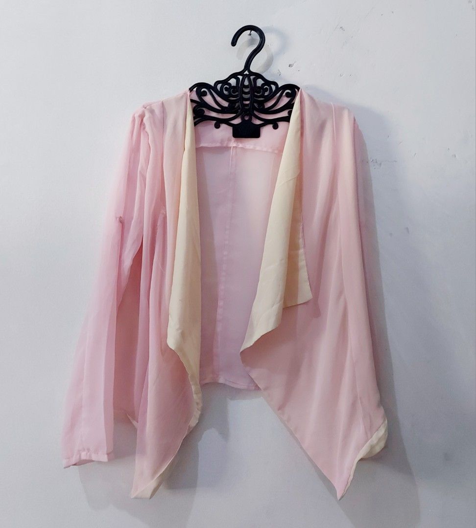 Cardi outer sifon pink soft, Fesyen Wanita, Pakaian Wanita, Baju Luaran di Carousell