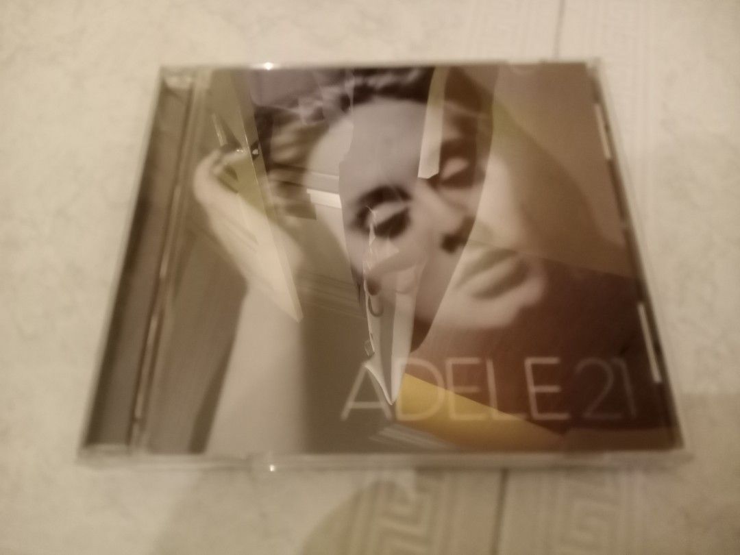 CD, Adele, Hobbies & Toys, Music & Media, CDs & DVDs on Carousell
