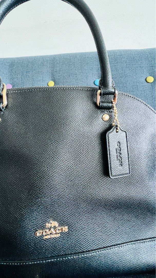 Coach bag - Authentic, Women's Fashion, Bags & Wallets, Shoulder Bags ...