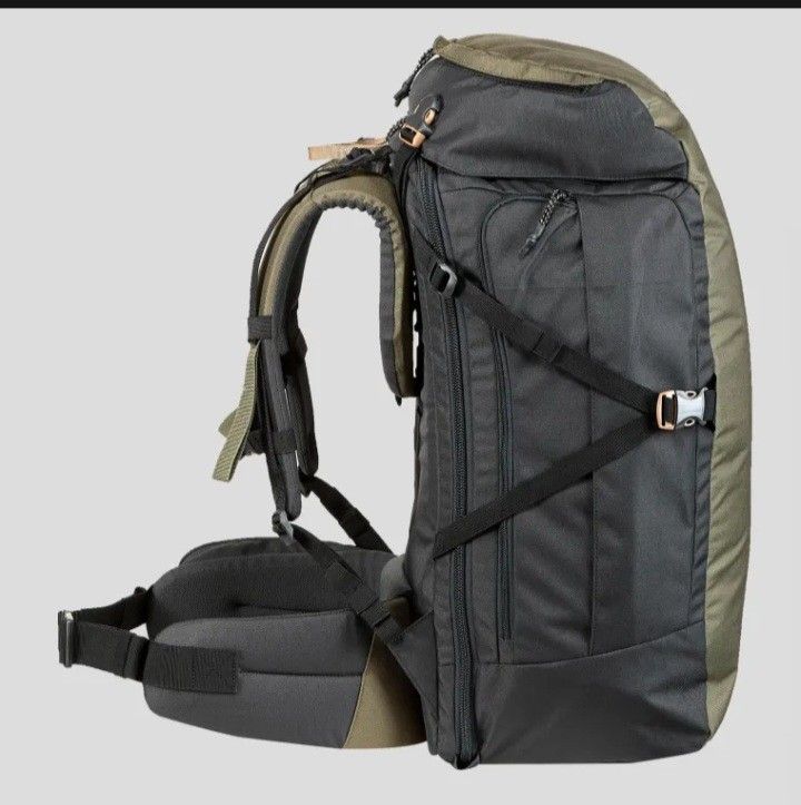 DECATHLON FORCLAZ TREKKING BACKPACK 60L, Hobbies & Toys, Travel, Travel ...