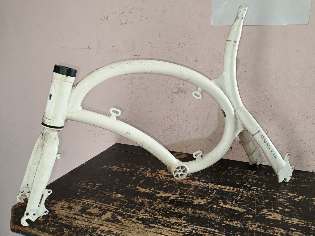 dyu.vip Frame White, Sports Equipment, PMDs, E-Scooters & E-Bikes, E ...