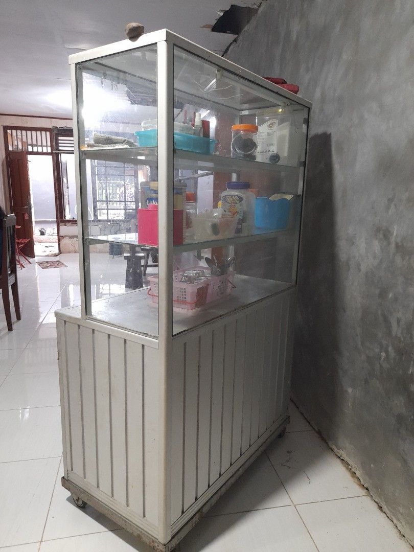 Etalase, Kitchen & Appliances di Carousell