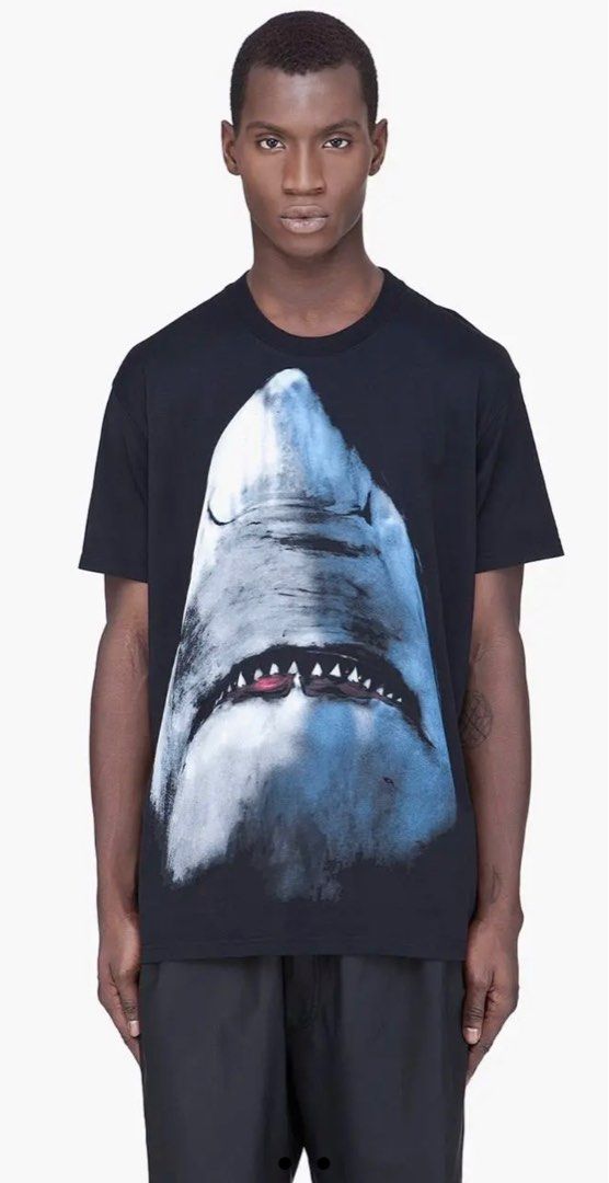 Givenchy Shark Tee Oversized Fitting ver, Men's Fashion, Tops & Sets, Tshirts & Polo Shirts on ...