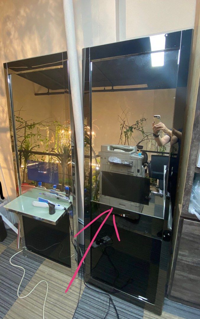 Hair salon Computer Monitor MIrrors, Furniture & Home Living, Home ...