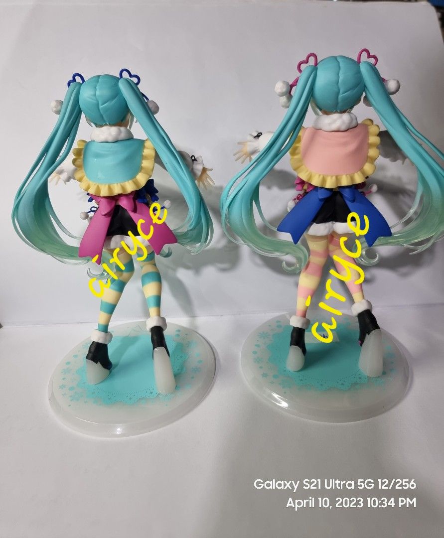 Hatsune Miku Winter Image Set of 2 (1 regular & 1 Taito-exclusive ...