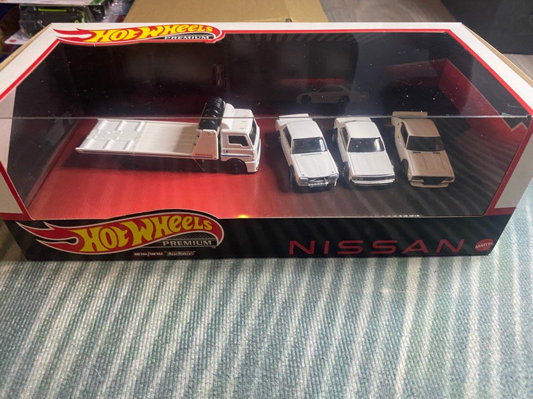 Hot wheels Nissan box set, Hobbies & Toys, Toys & Games on Carousell