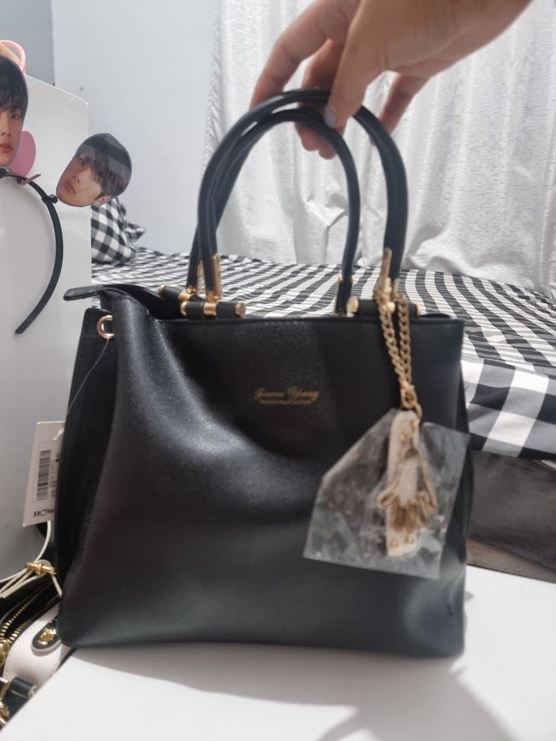 HOWRU Black Leather Bag on Carousell