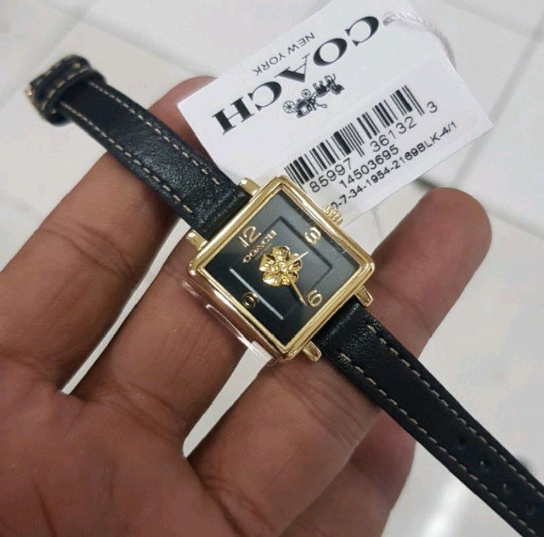 Jam coach kulit, Fesyen Wanita, Jam Tangan di Carousell