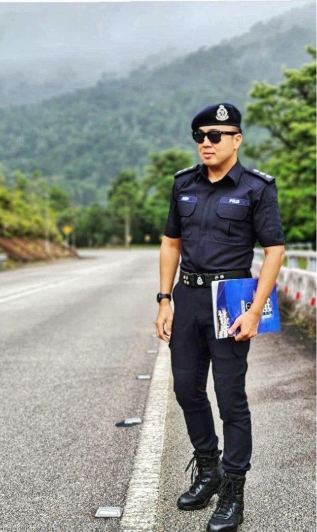Kain Accura untuk Uniform PDRM, Men's Fashion, Coats, Jackets and ...