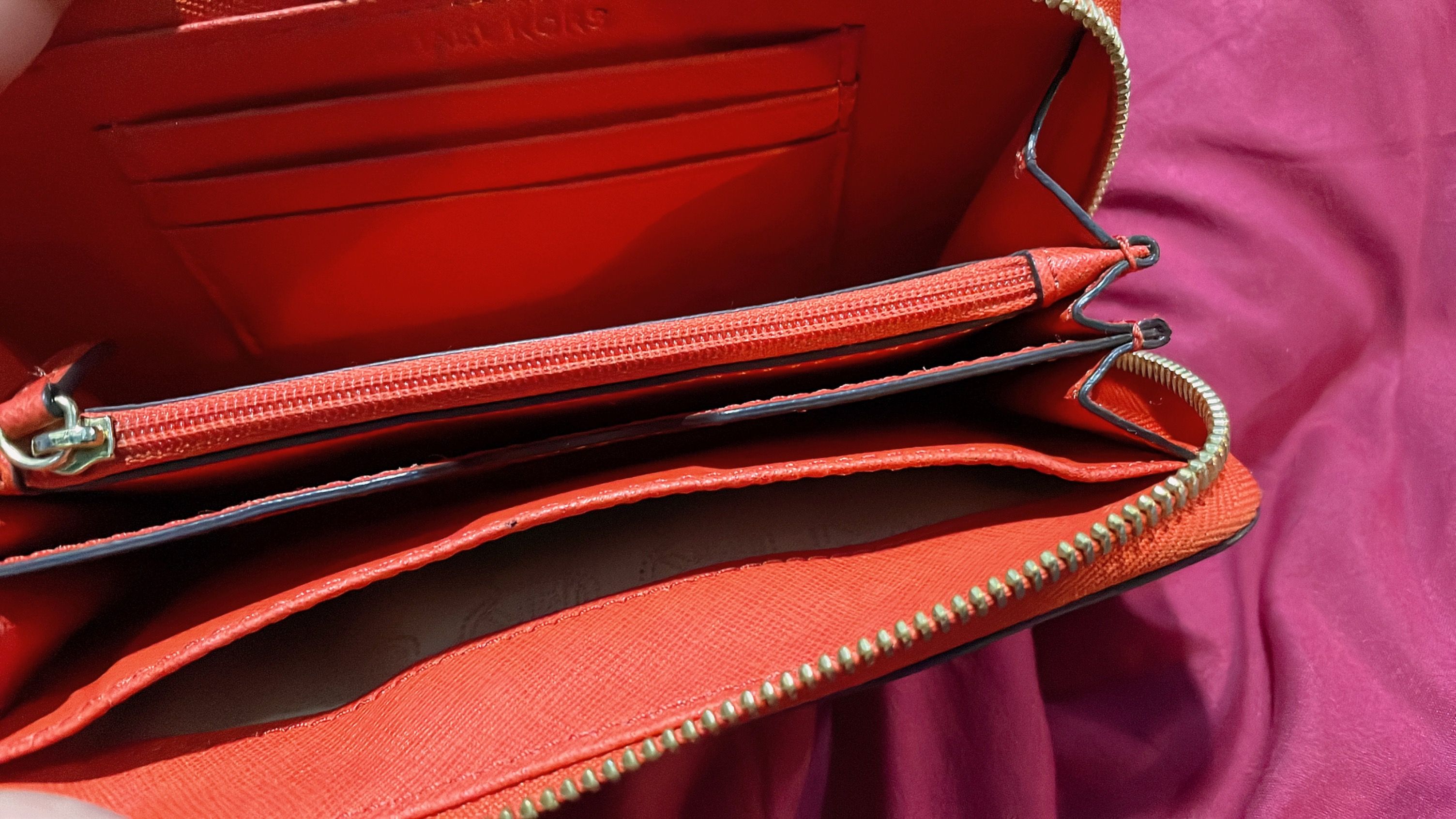 Michael Kors Pretty Purse, Luxury, Bags & Wallets on Carousell